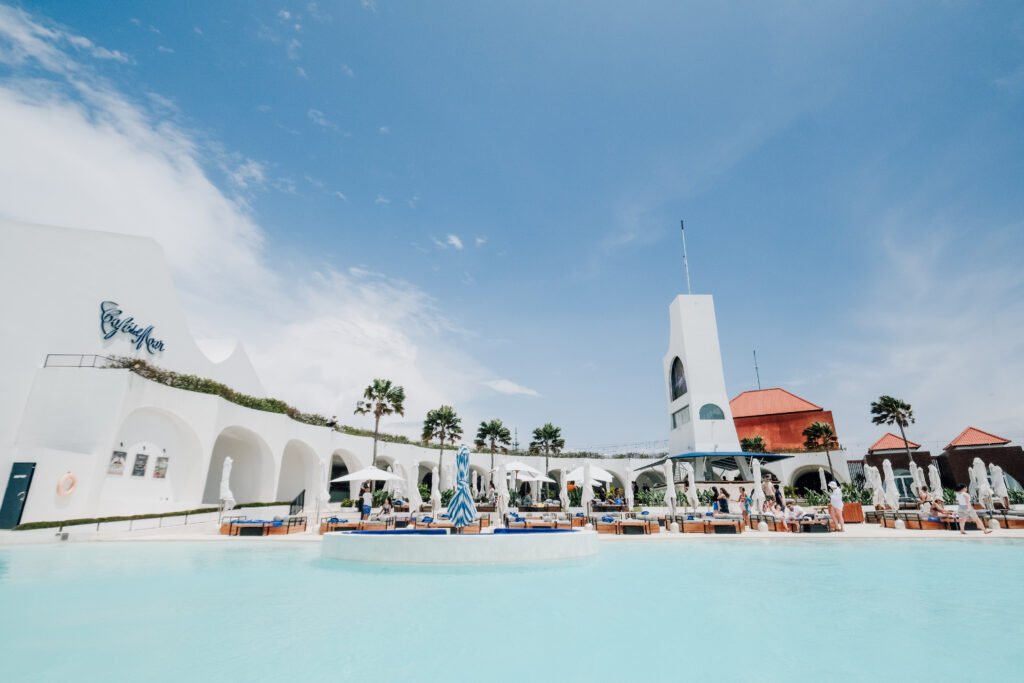 Cafe del Mar Bali Beach Club - Luxury Experience in Canggu