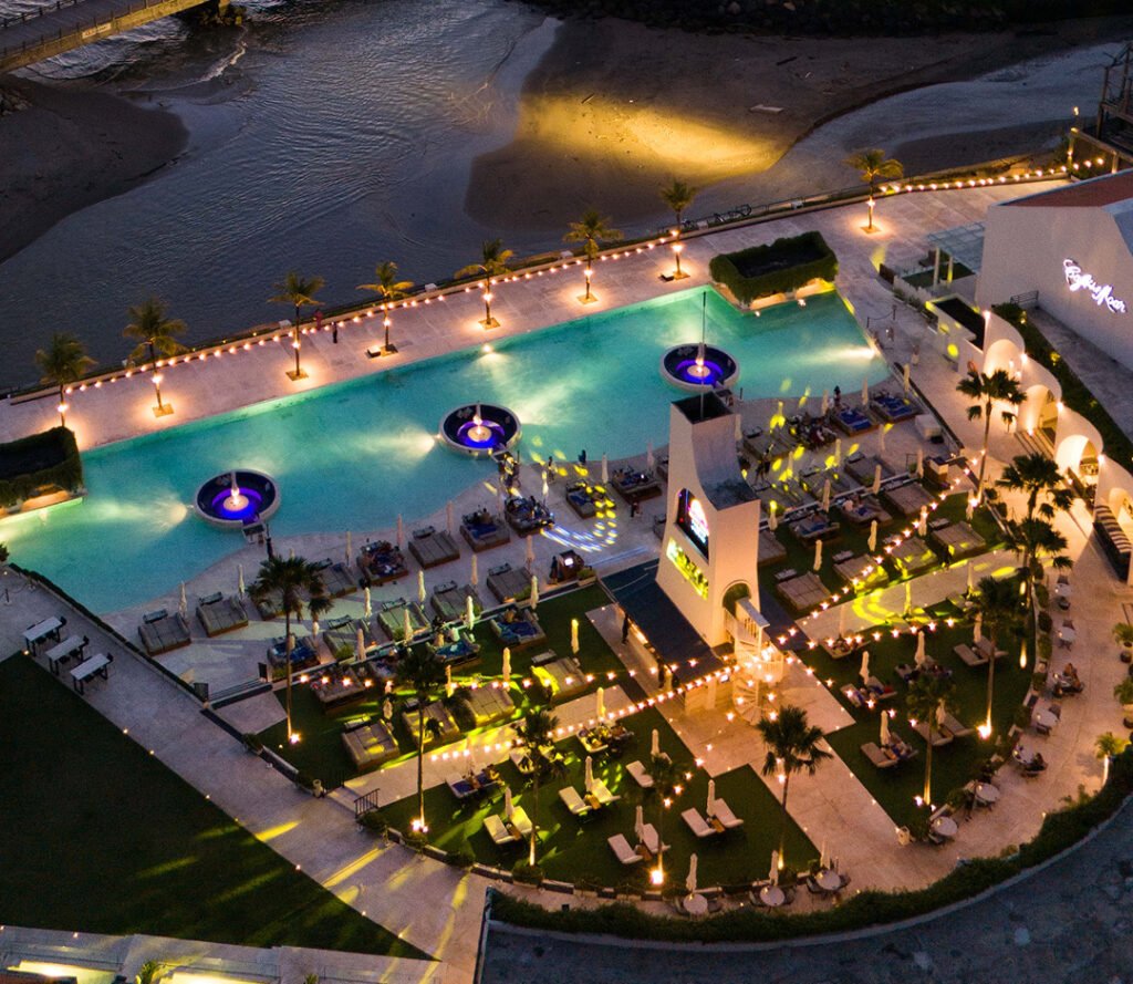 Cafe del Mar Bali Beach Club - Luxury Experience in Canggu